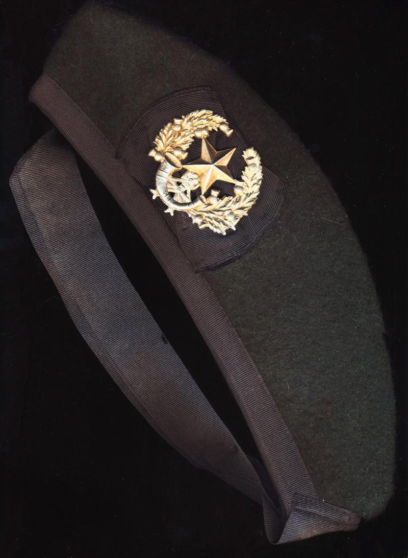 Aberdeen Medals | Glengarry: Cameronians (Scottish Rifles). The cap ...
