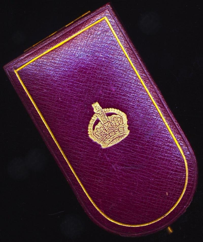 Aberdeen Medals | Military Cross: Case of issue. 1915-1936 era, and as ...